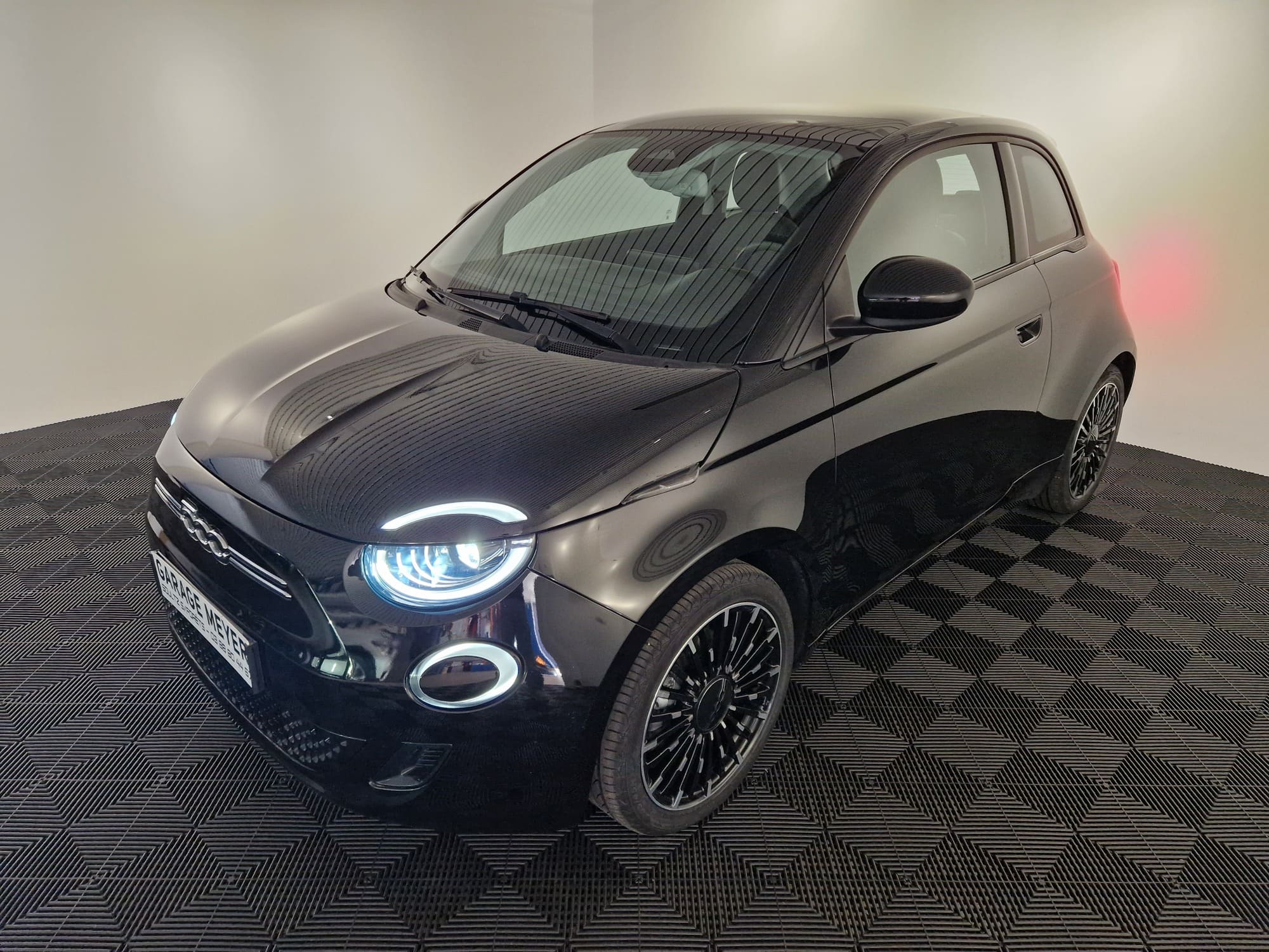 FIAT 500E 42KWH 118CH ICONE PLUS - Garage Meyer